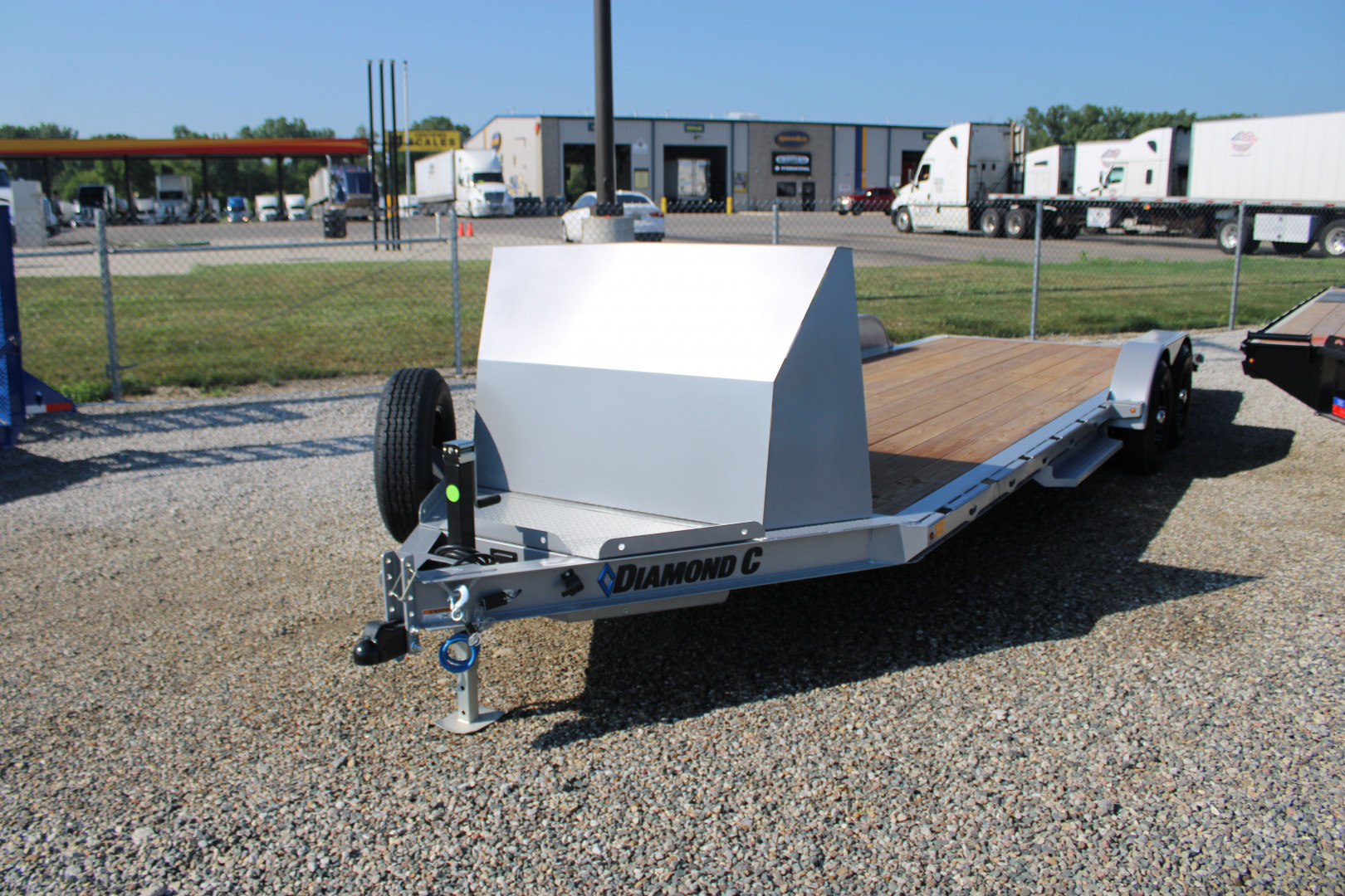 New 2025 Diamond C Trailers 22' 10K GVWR SR CAR HAULER WITH SLIDING ...