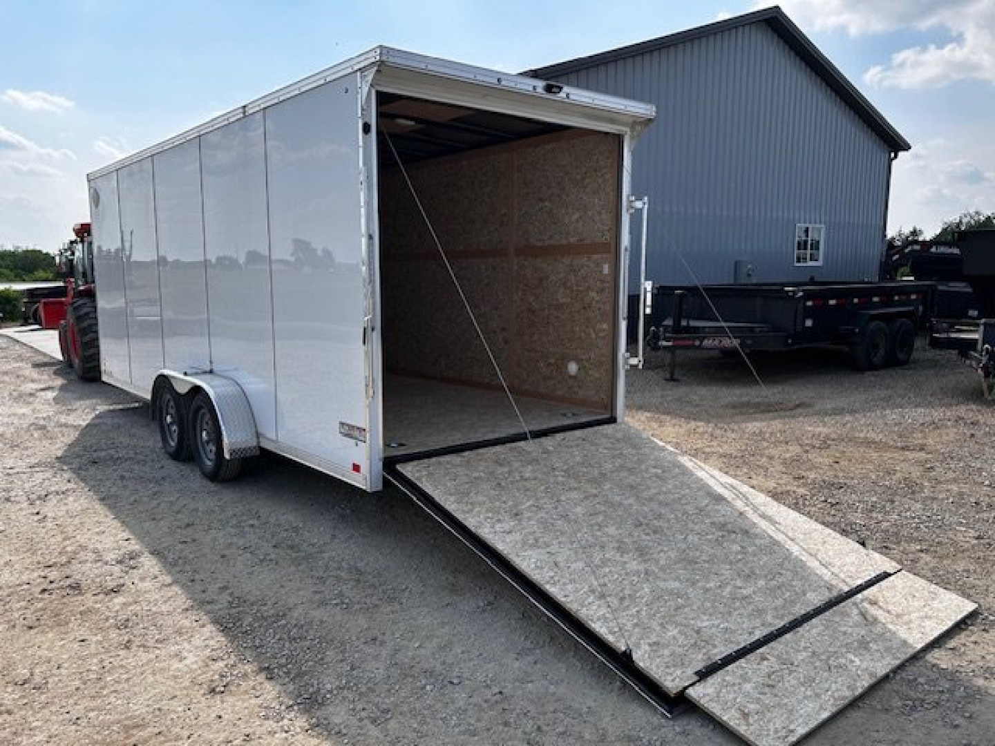 New 2025 Discovery Trailers 7X20 .080 ALUMI-TEC EXTERIOR ENCLOSED CARGO for sale in Grinnell, IA