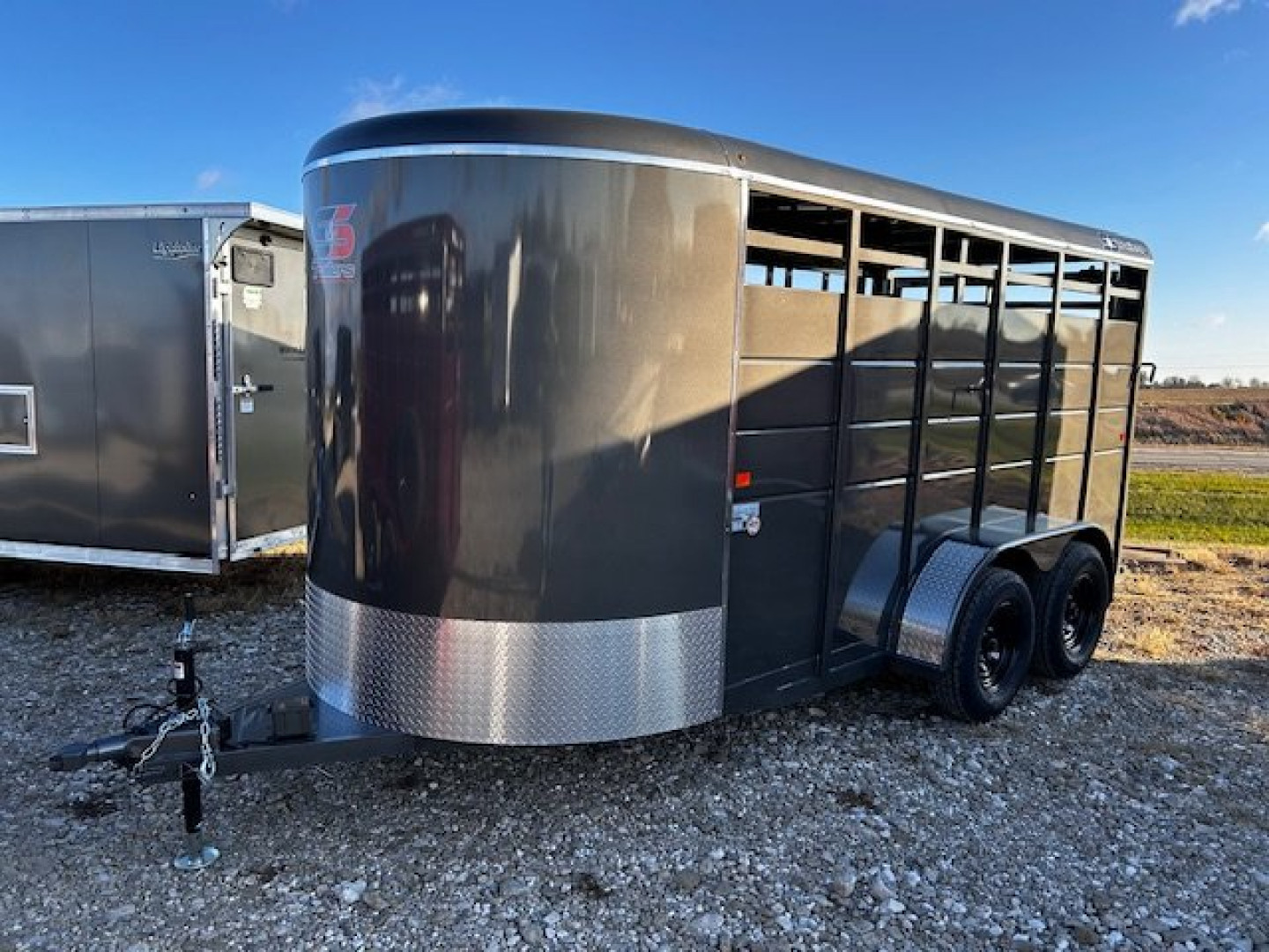 New 2025 S&S MANUFACTURING 6X16 Livestock trailer Rear rubber bumper ...