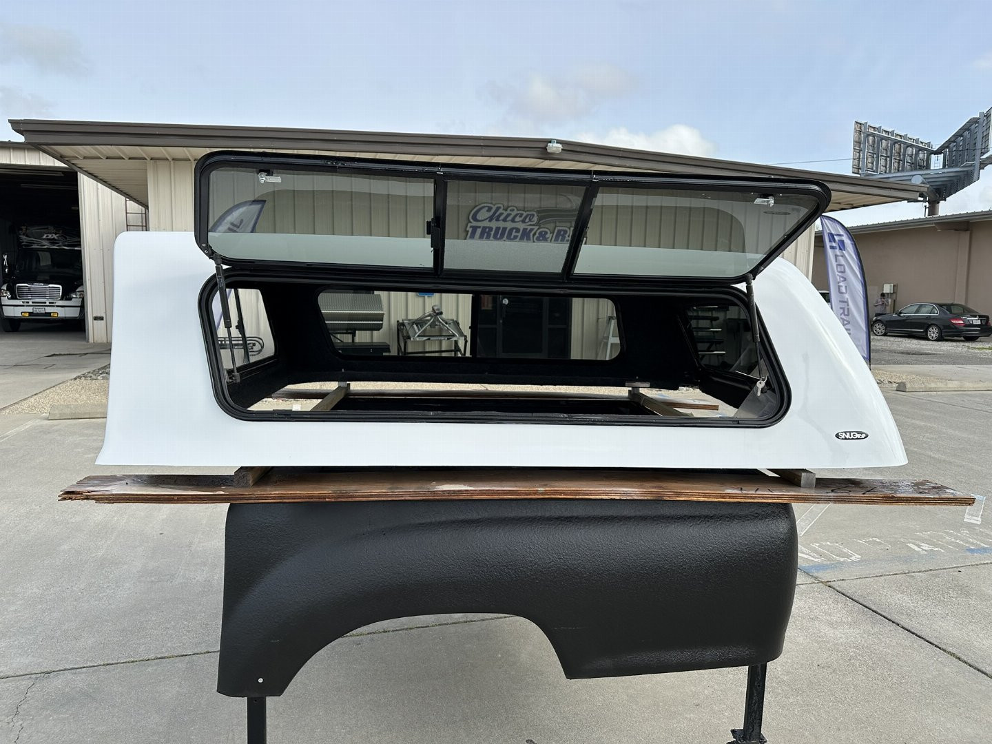 New SnugTop Rebel Truck Cap 2023-Current Super Duty