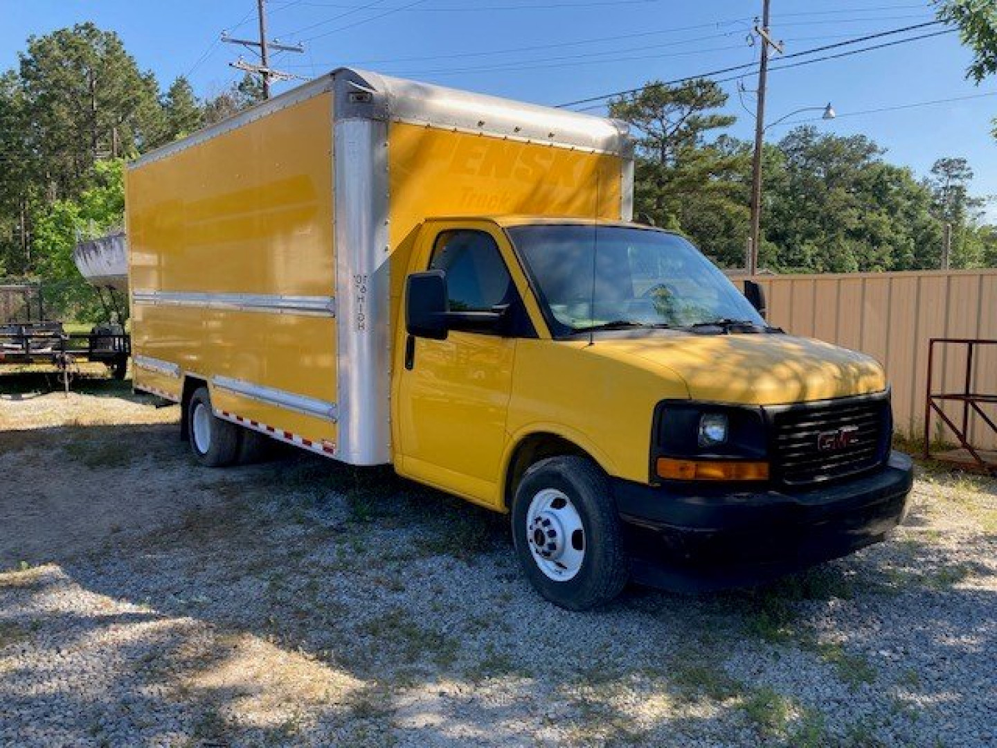 Used 2017 GMC Box Truck