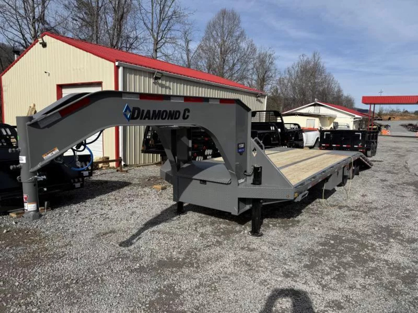 New 2025 Diamond C FMAX210 GOOSENECK Trailer SUPER SINGLE TIRES 30 ...