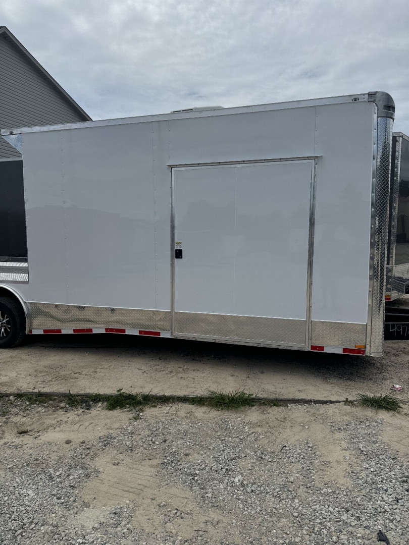 New 2025 Quality Cargo Race trailer hybrid Car / Racing Trailer for ...