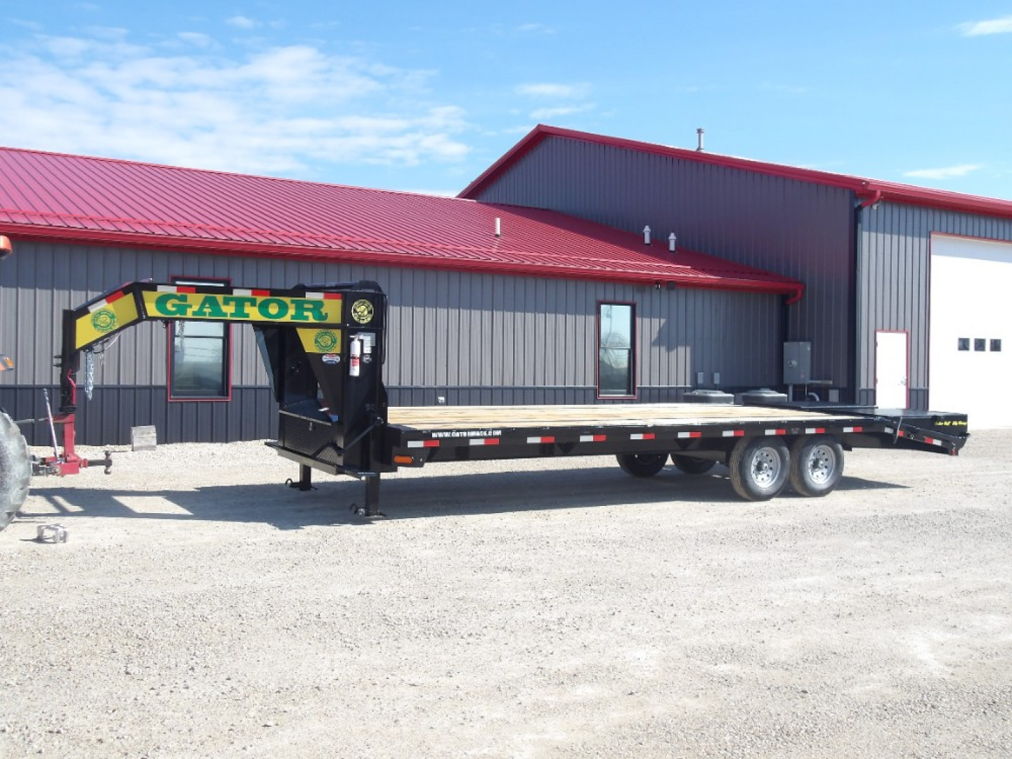New 2025 Gatormade Trailers 20+5 Gooseneck 16k Flatbed Trailer