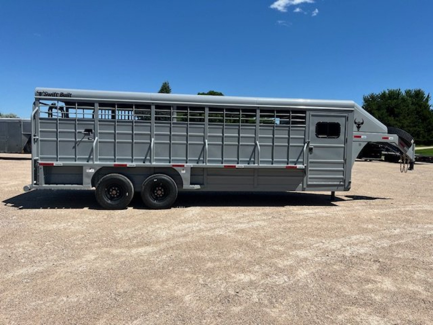New 2025 Swift Built Trailers stock combo Horse Trailer