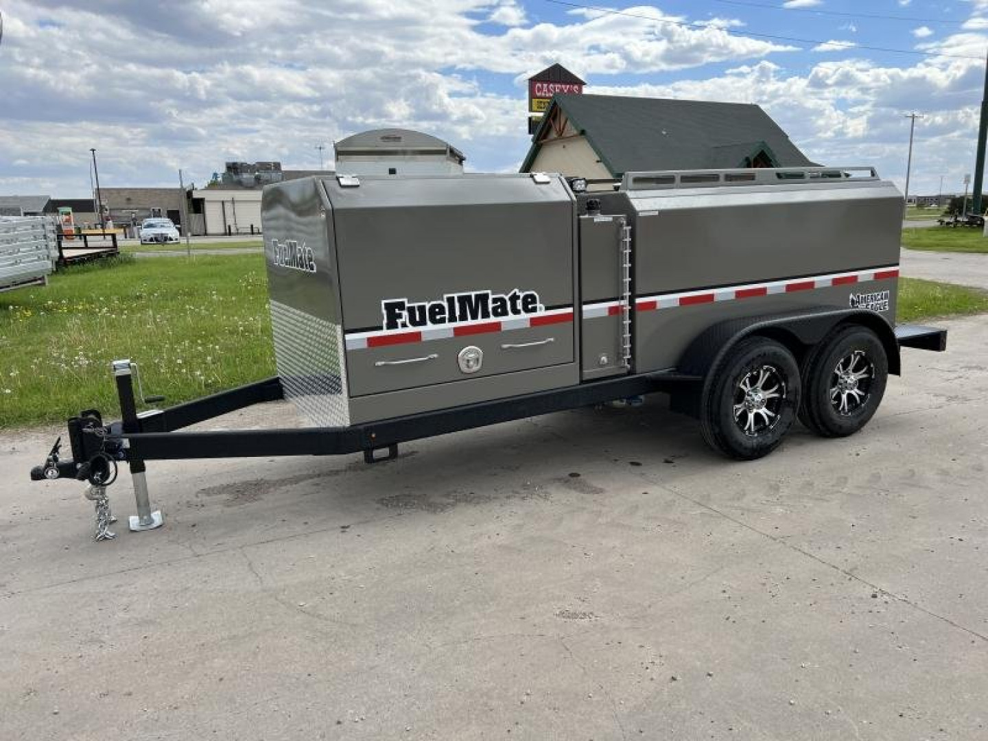 New 2024 FuelMate Deluxe 990 Gallon Fuel Trailer