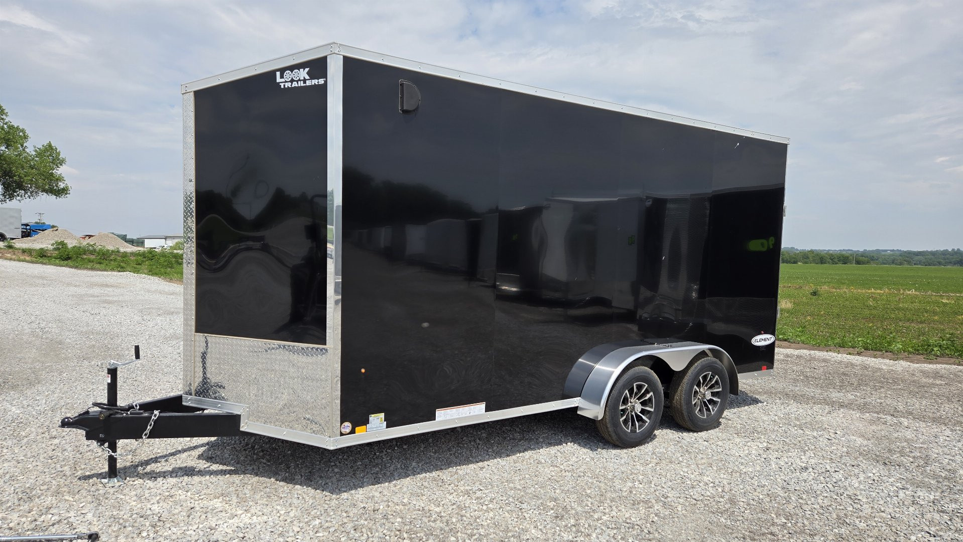 New 2025 LOOK 7x16 Element SE Flat Top Sloped V-Nose Enclosed Trailer ...