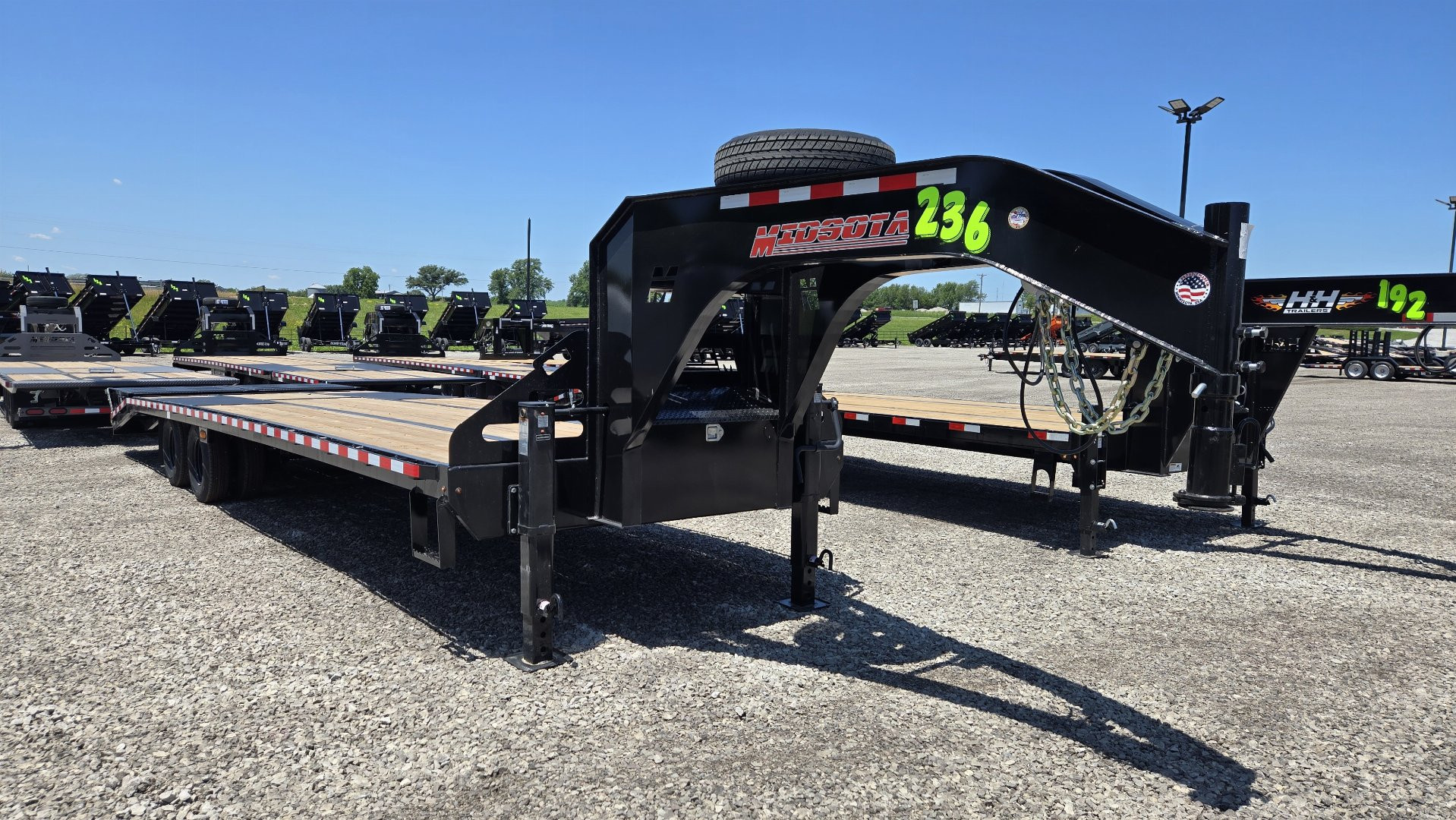 New 2025 MIDSOTA 102x32 Gooseneck Deckover Ramp Trailer 23K