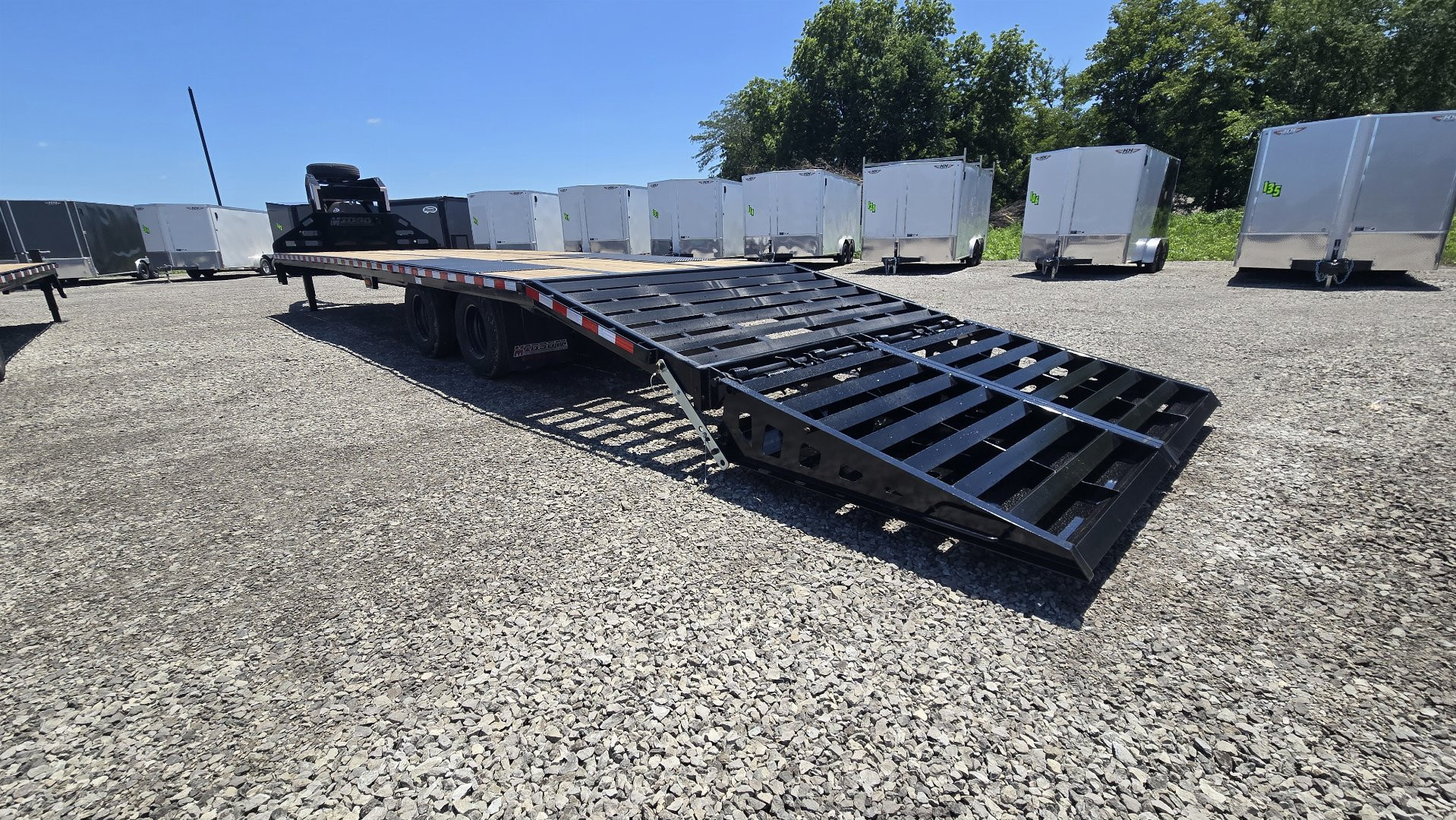 New 2025 MIDSOTA 102x32 Gooseneck Deckover Ramp Trailer 23K
