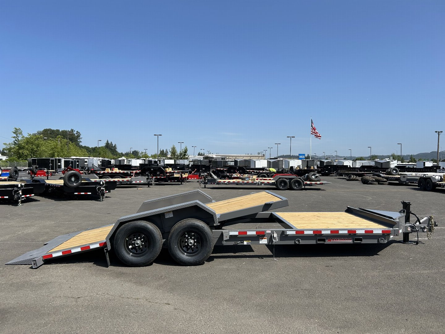 New 2025 Midsota 7x22 Split Tilt Equipment Trailer w/ Pallet Fork ...