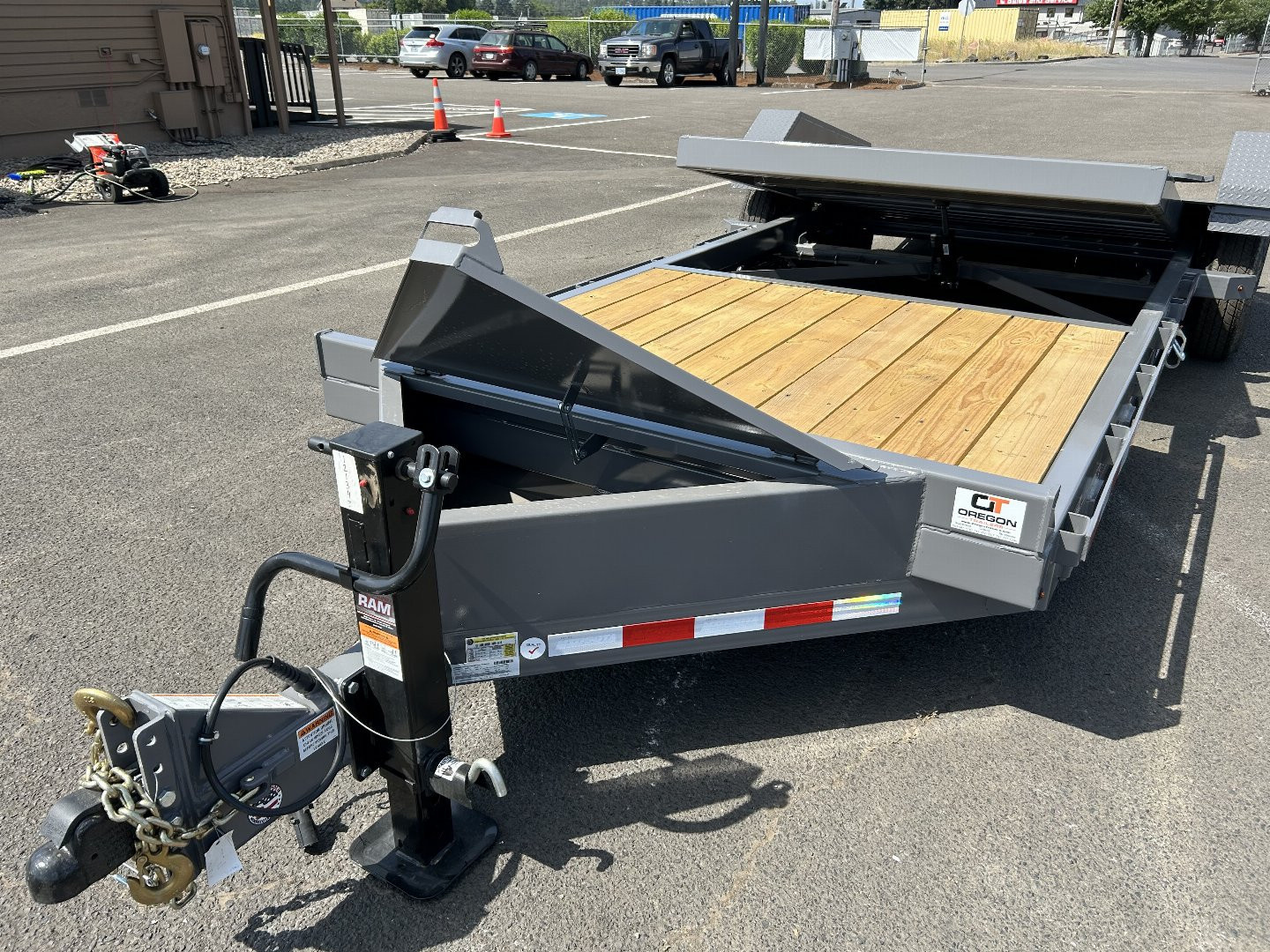 New 2025 Midsota 7x22 Split Tilt Equipment Trailer w/ Pallet Fork ...