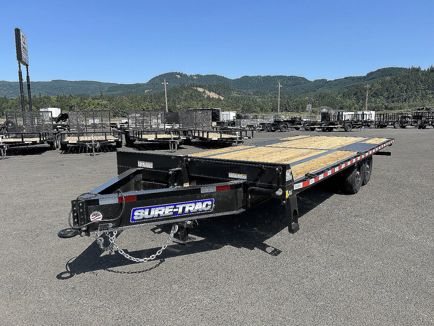 New 2025 Sure-Trac 8.5'X22' (15K GVWR) Low Profile Deckover Trailer