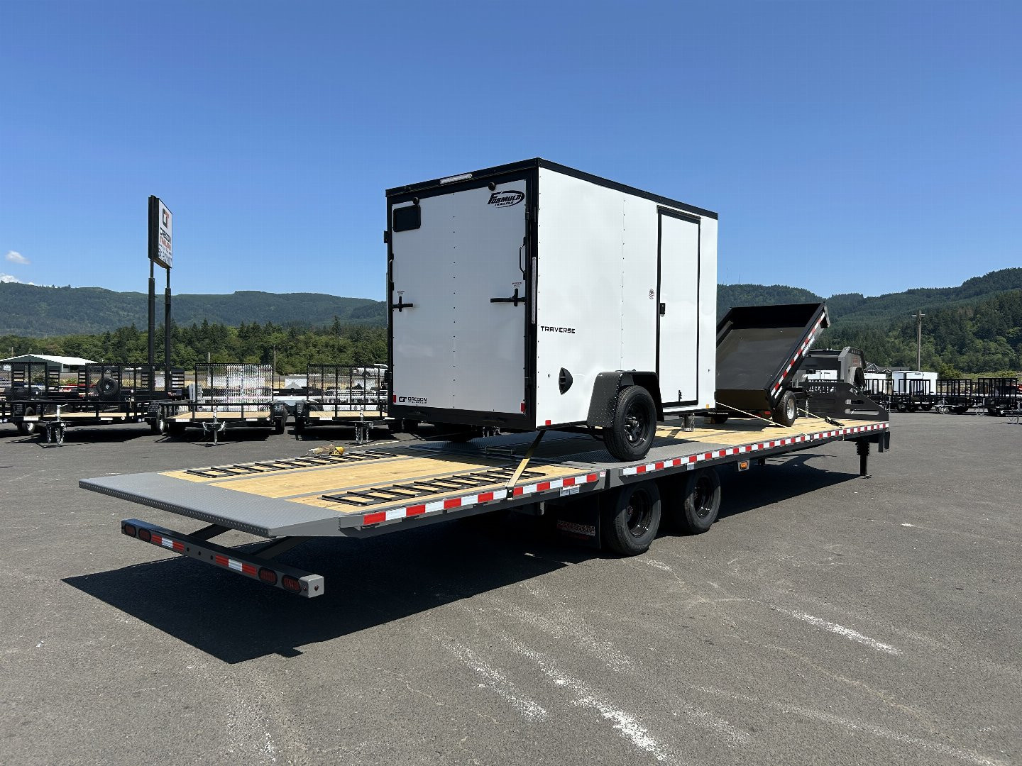 New 2025 MIDSOTA 8.5x36 Gooseneck Deckover 25.9K