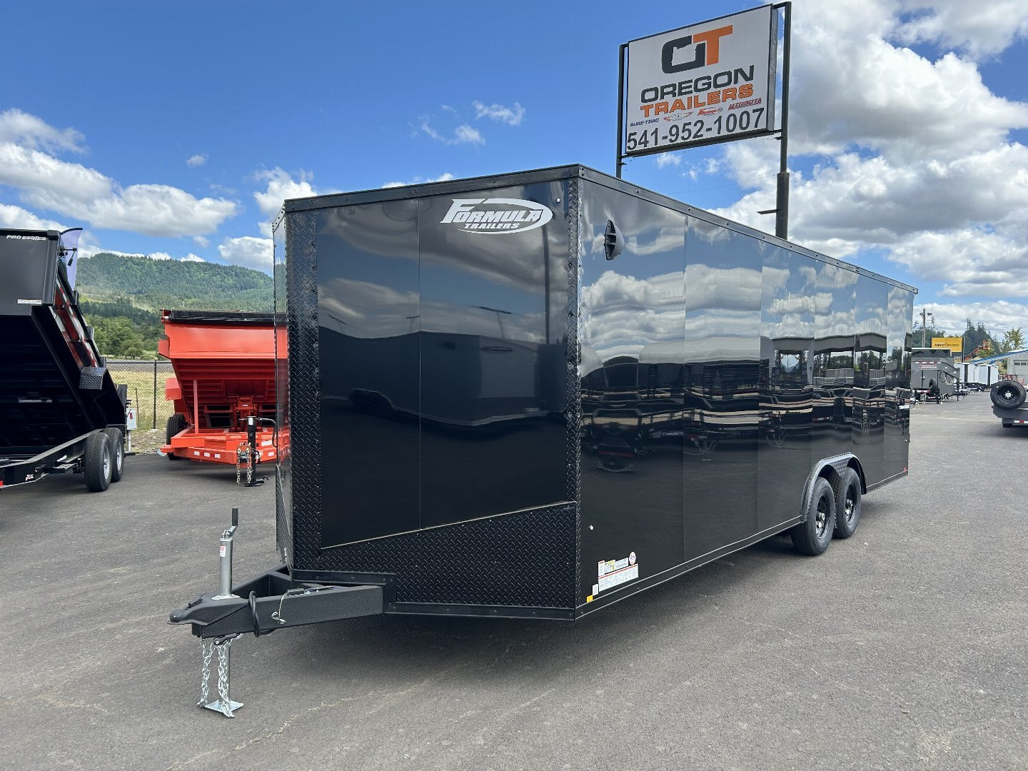 New 2025 Formula 8.5'X24' (10K GVWR) Enclosed Steel Car Hauler with ...