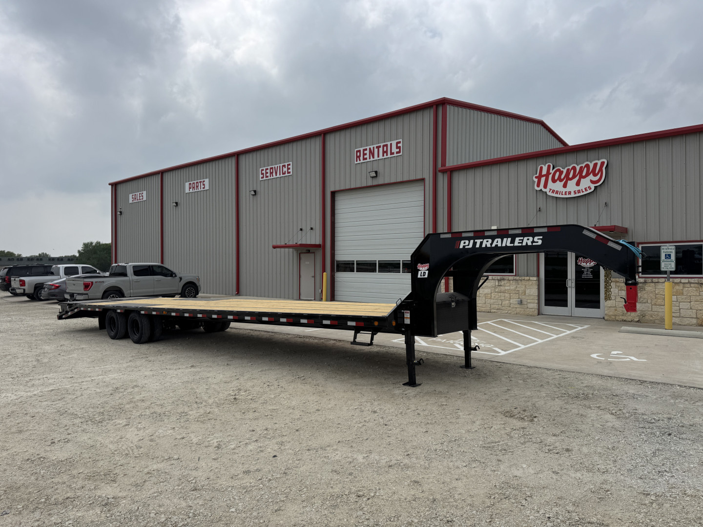 New 2026 PJ 102"x40' GN Low-Pro Flatbed w/ Duals - LD for sale in Waco, TX
