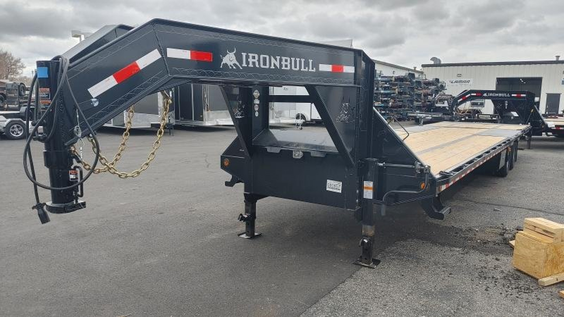 New 2022 Iron Bull Gooseneck Deckover 22K Flatbed Trailer for sale in ...