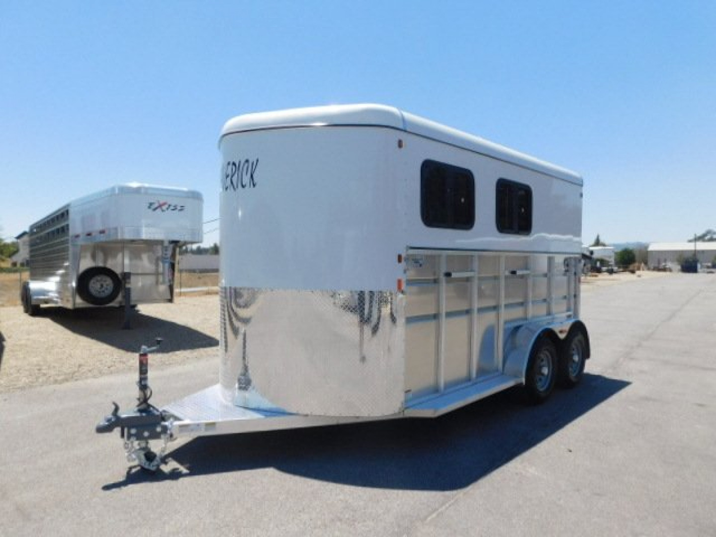 New 2026 Maverick Trailers Lite Deluxe 7'6" Horse Trailer