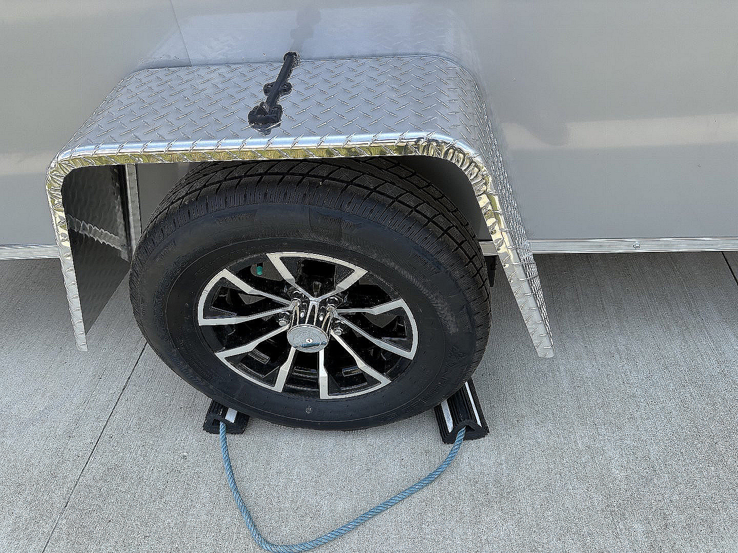 New 2025 IMPACT TRAILERS 6'X12' SILVER QUAKE CARGO Cargo / Enclosed ...