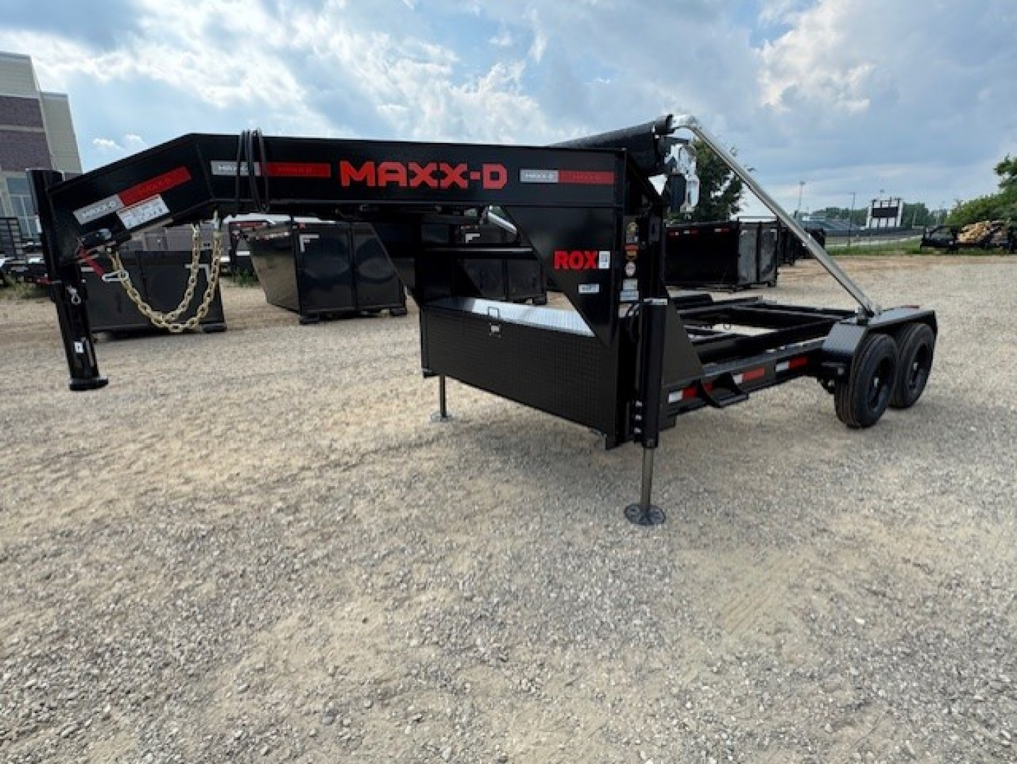 New 2026 MAXX-D ROX8314G Rollster