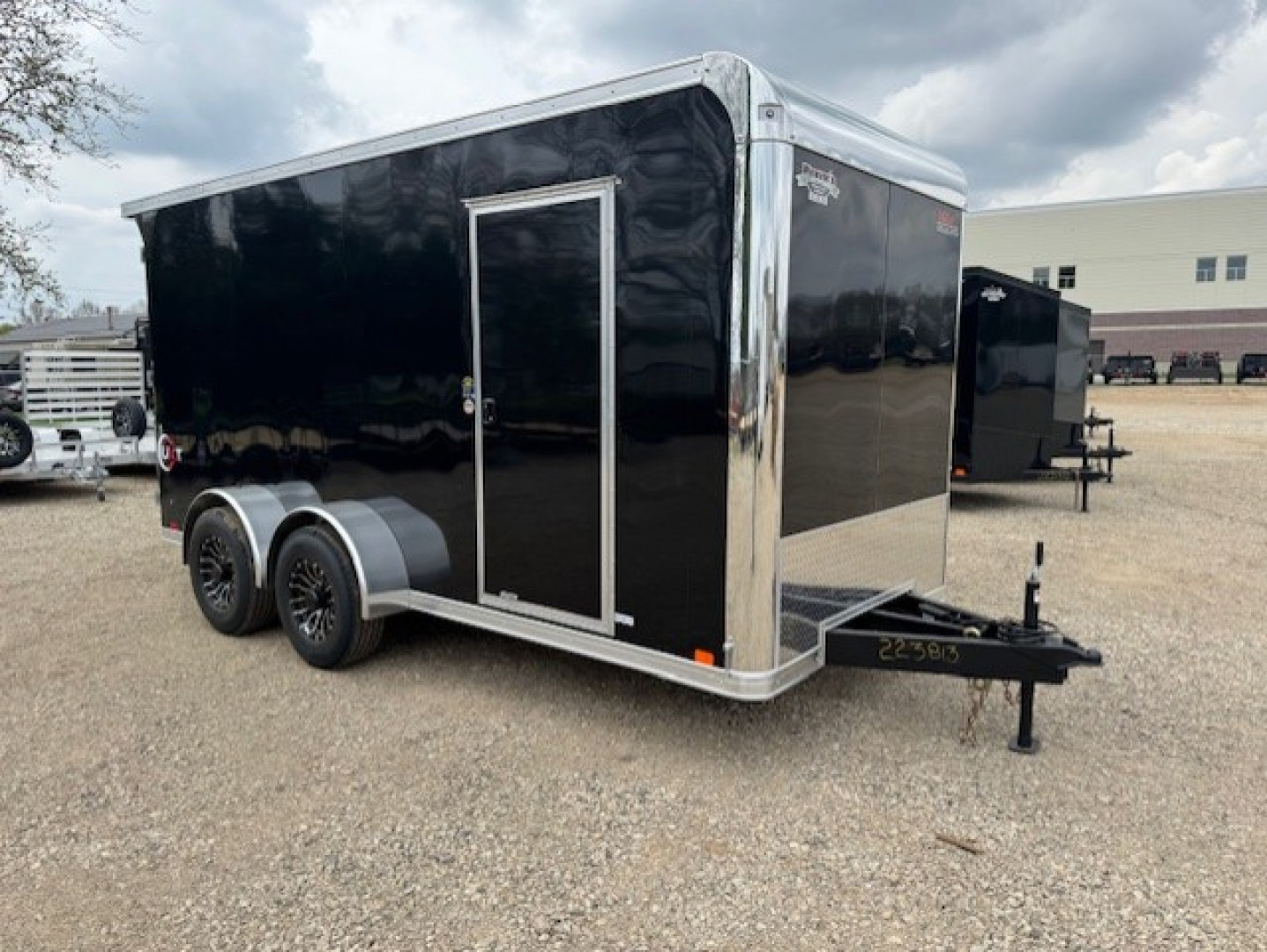 New 2025 United Trailers UXT-716TA52-8.5 Cargo / Enclosed Trailer for ...