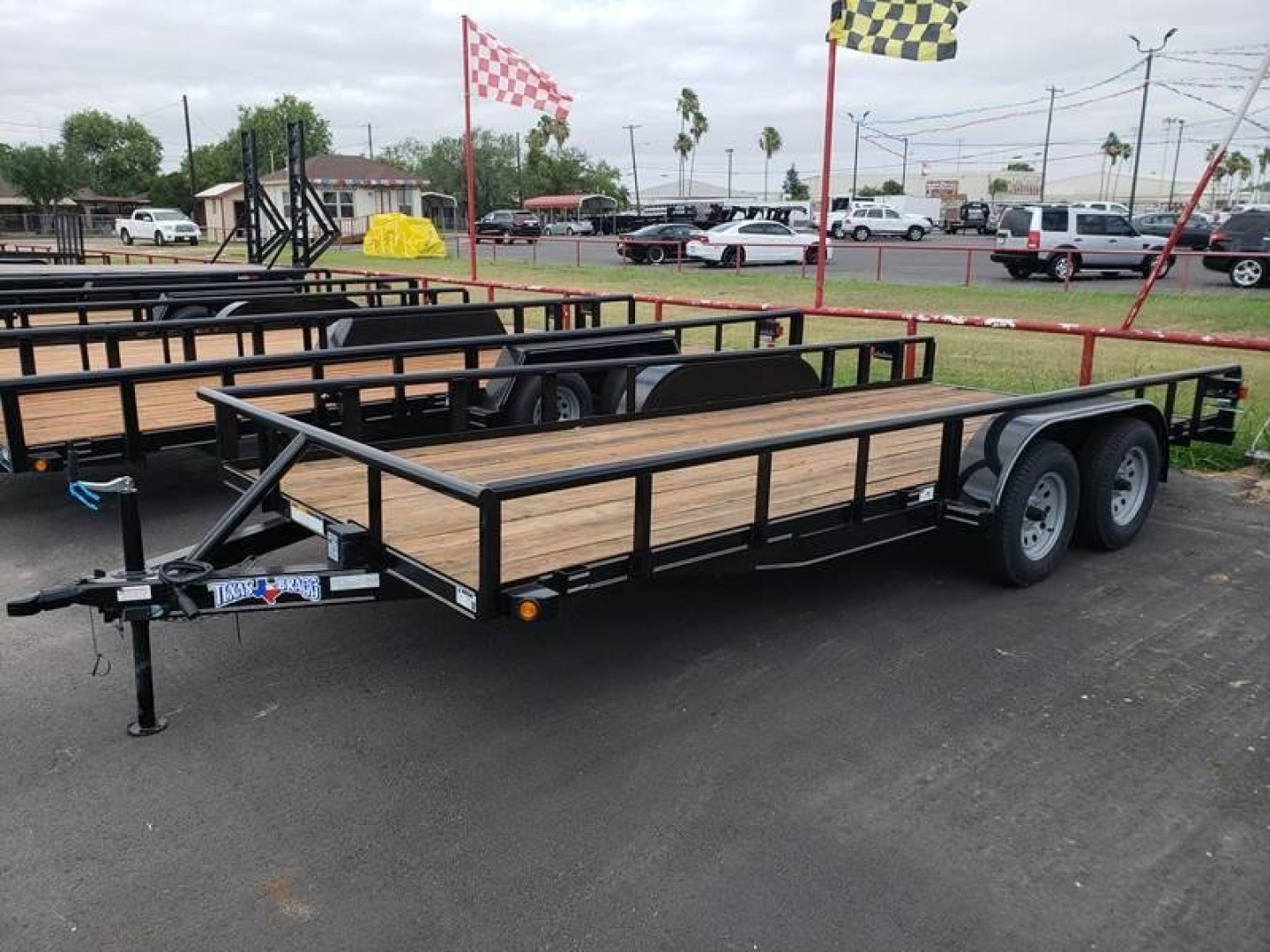 Texas Bragg Trailers - Mid Valley Trailers in Texas