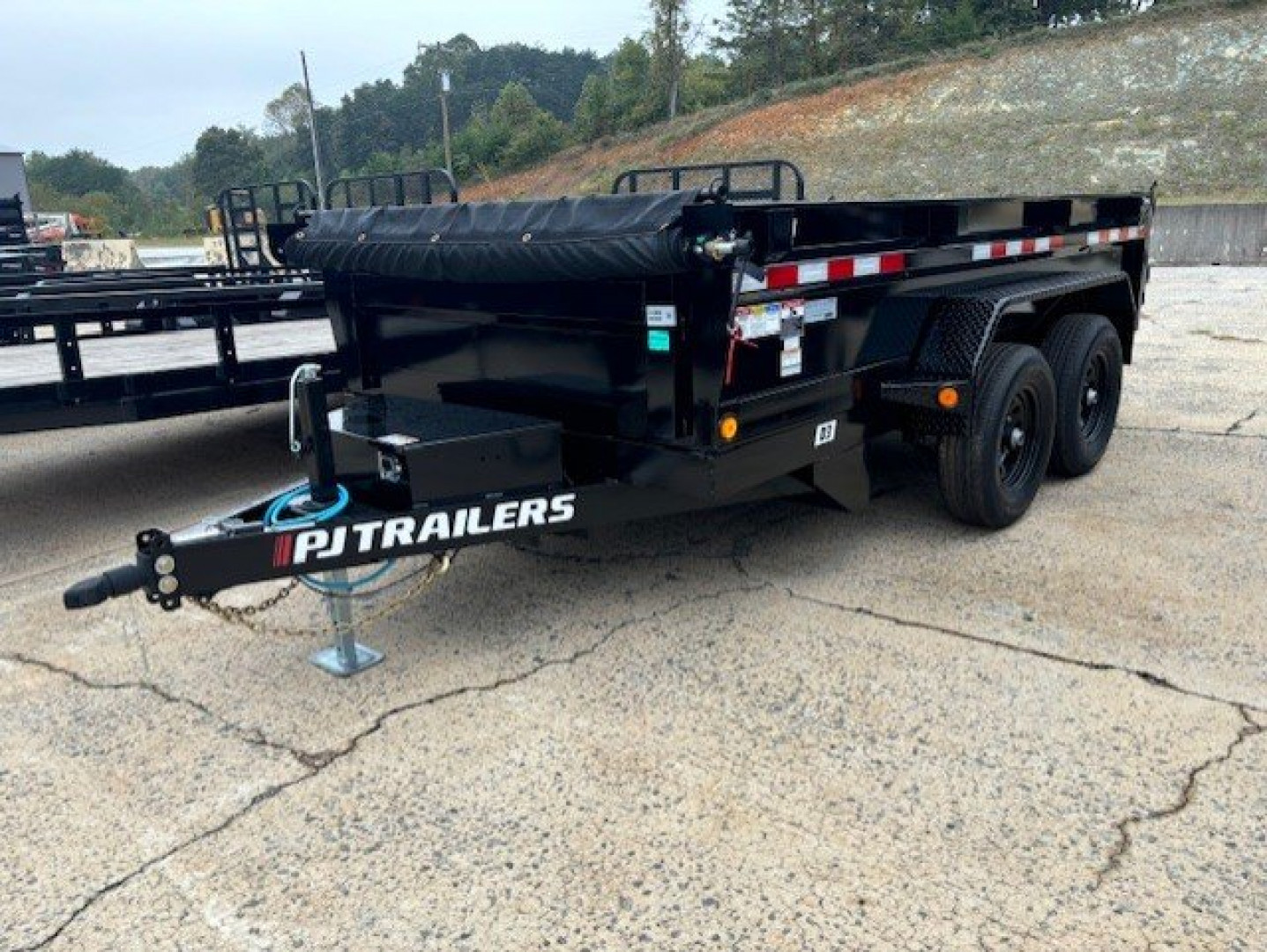 New 2025 PJ Trailers 12ft D3 Dump Trailer