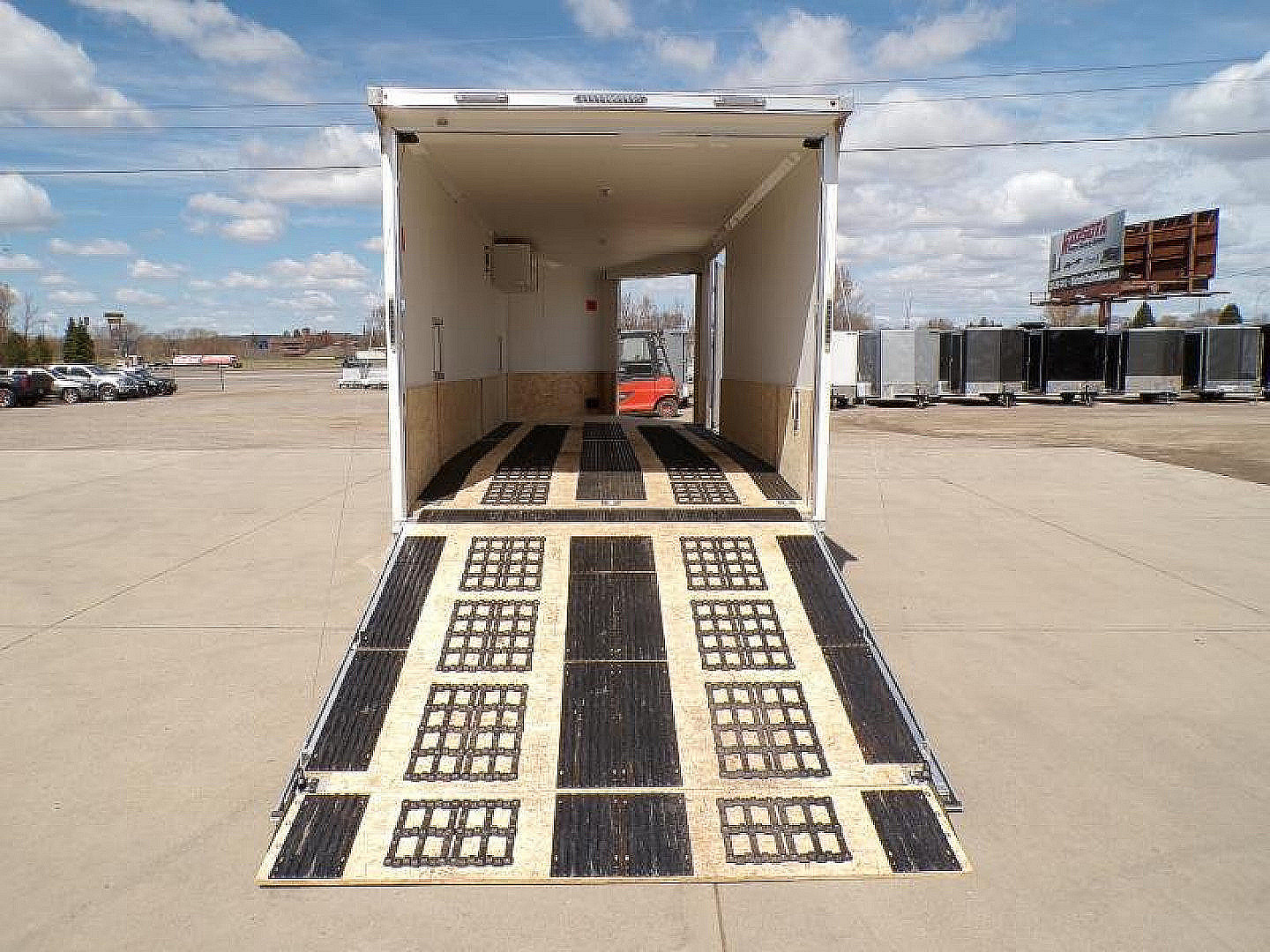 Used 2022 STEALTH PREDATOR 8.5X25-Enclosed Snowmobile Trailer - 853 for ...