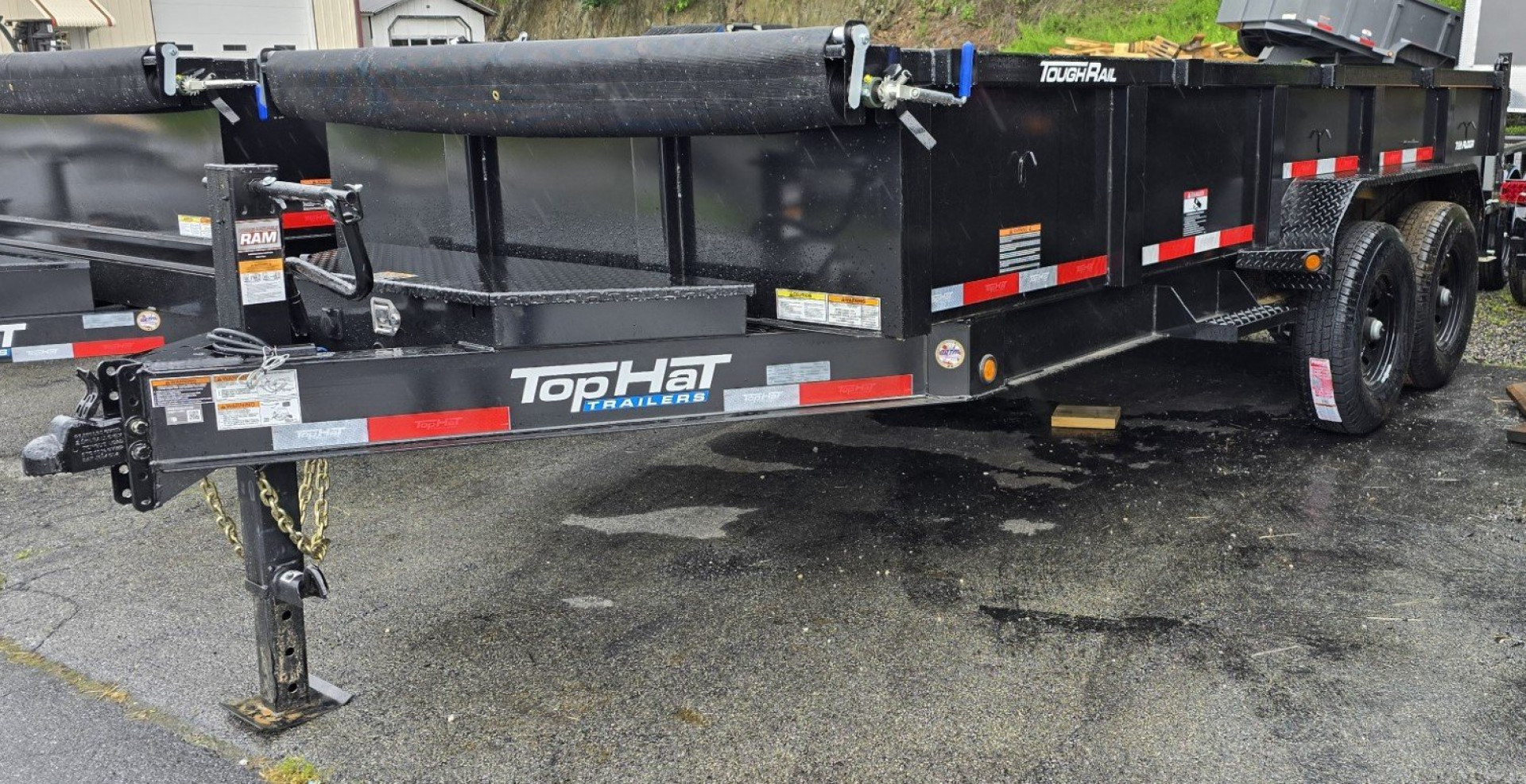 New 2025 Top Hat Trailers 7X16 Dump Trailer