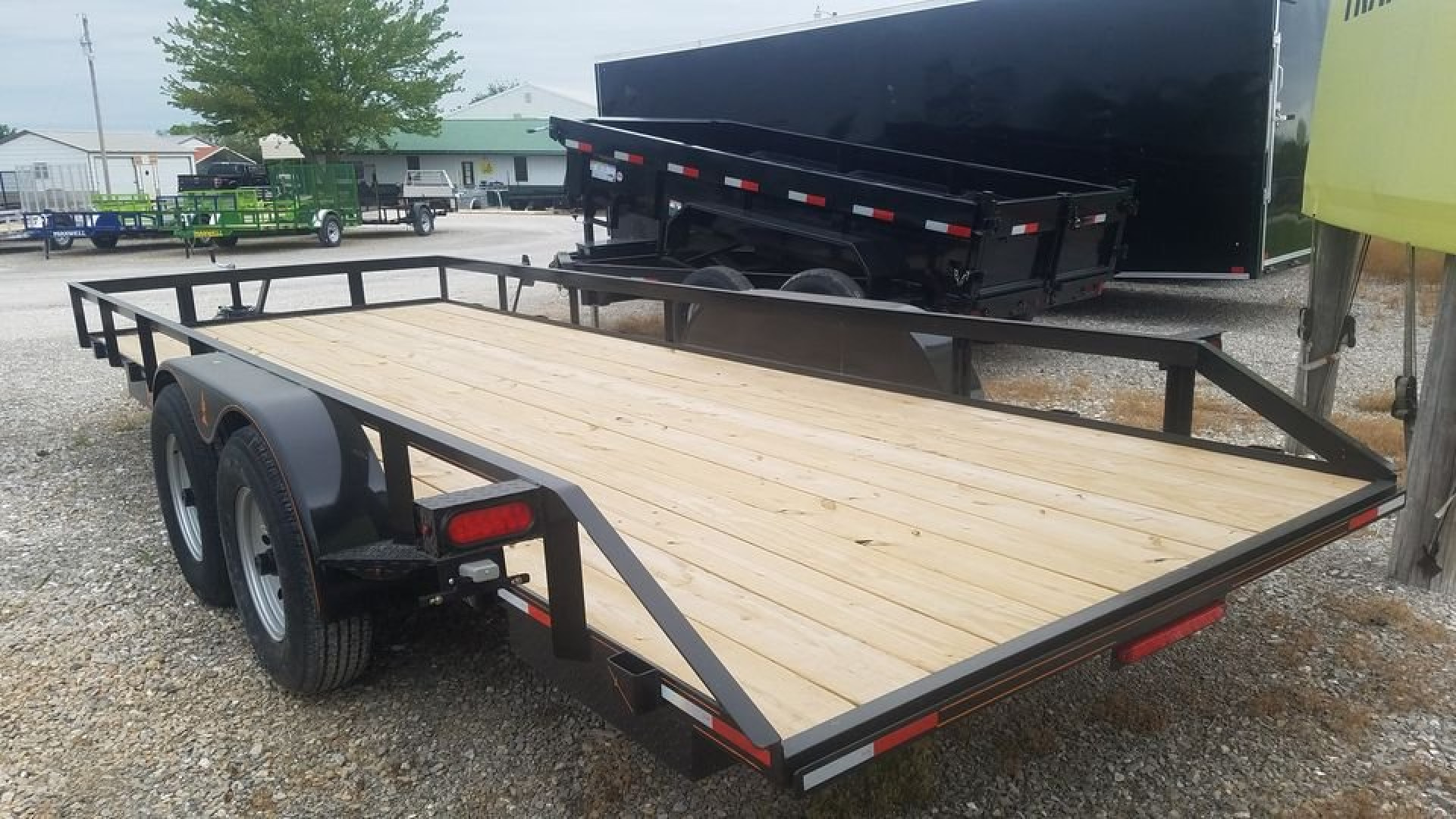 Used 2022 Maxwell 83"X20' HD DLX Utility Trailer