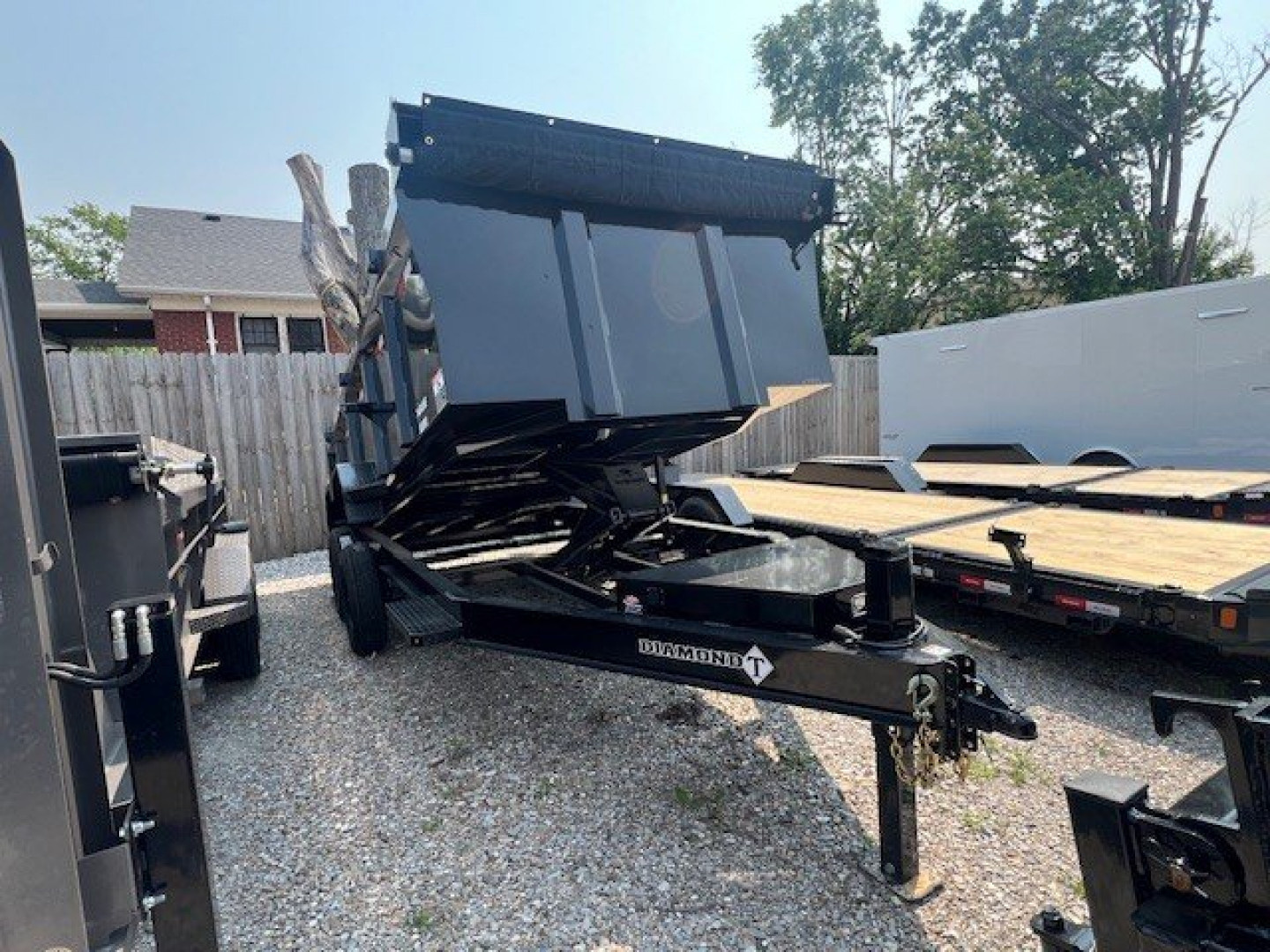 New 2025 Diamond T 83x16 14K Scissor w/ Hydraulic Jack 36" Sides Dump ...
