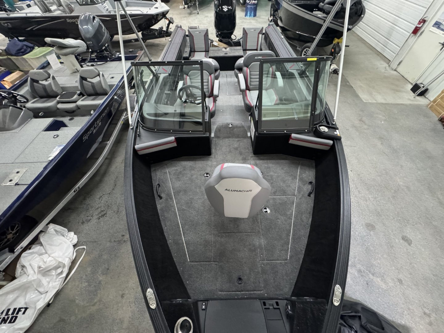 New 2026 Alumacraft Trophy 195X Fishing Boat