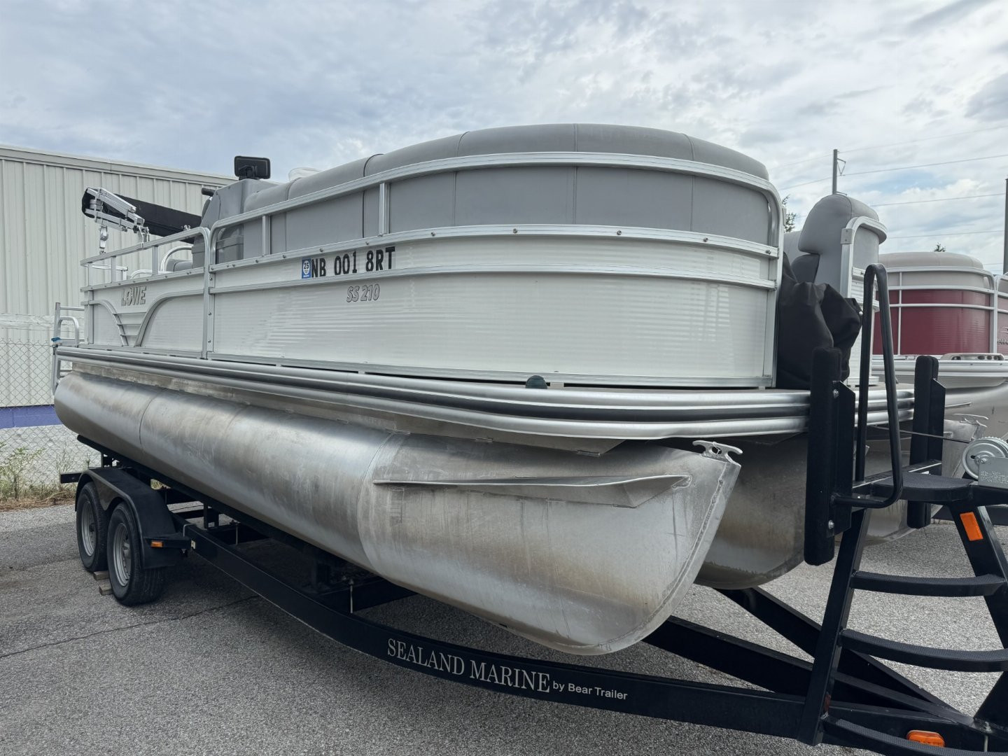 Used 2019 Lowe SS210 Tri-toon Boat for sale in Omaha, NE