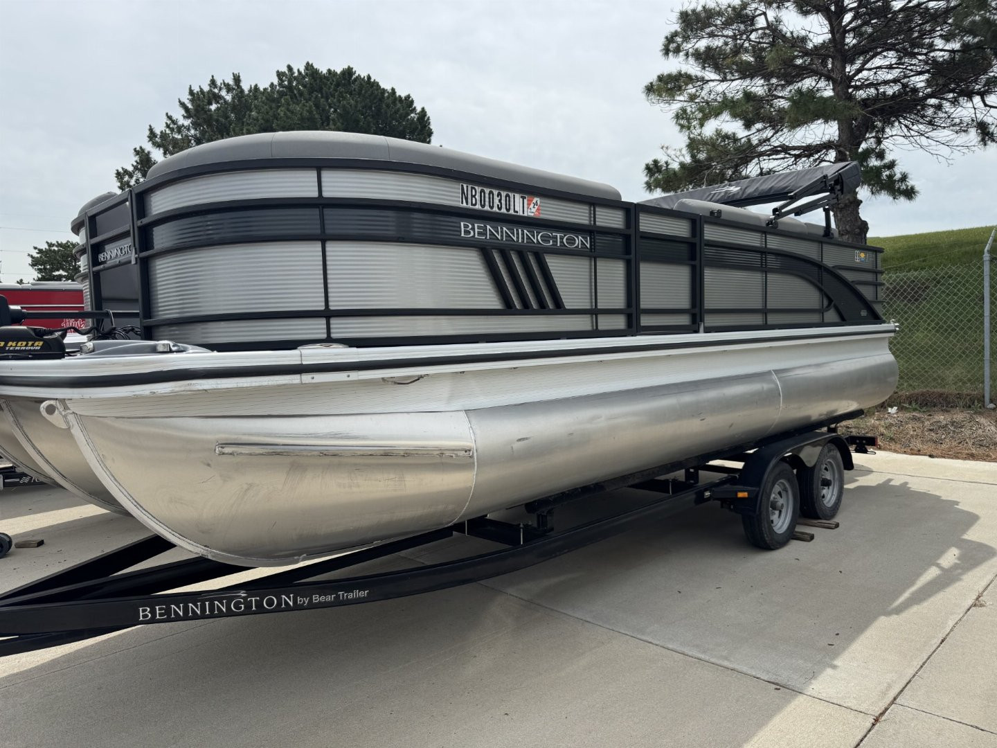 Used 2021 Bennington 22 LSS Tri-toon Boat for sale in Omaha, NE