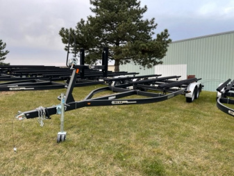 New NEW Bear Trailer Manufacturing Pontoon/Tritoon Trailers