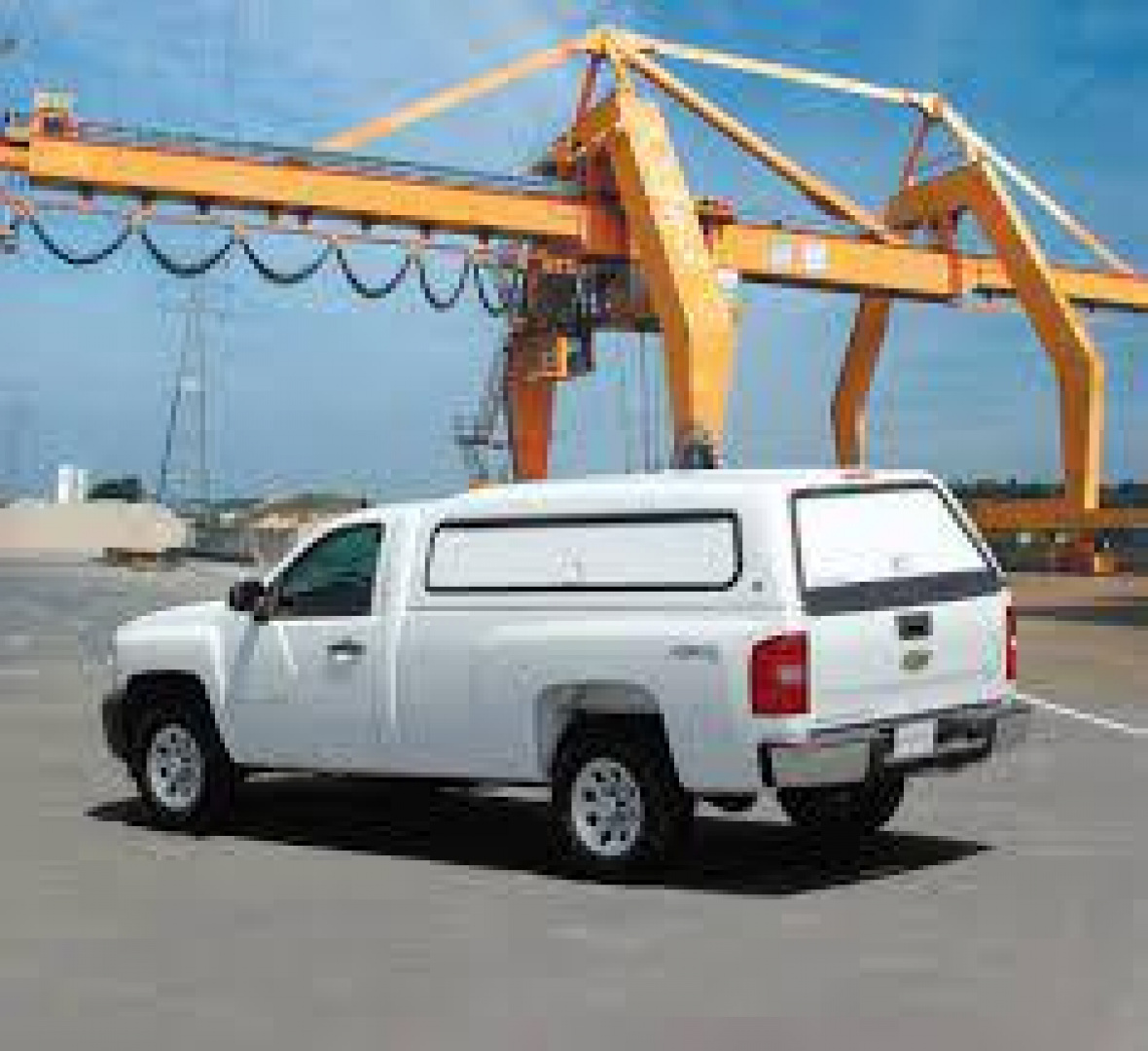 New Century HIGH-C CF COMMERCIAL FIBERGLASS MID-RISE Truck Cap