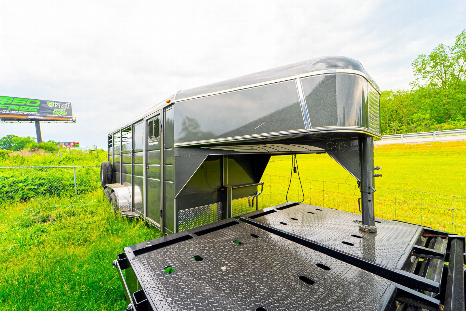 New 2024 Calico Trailers 3 - HORSE GOOSENECK Stock / Stock Combo Trailer