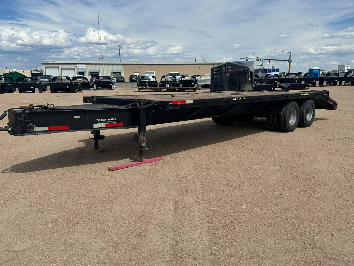 Used 2009 HMDE 25' Deckover Trailer for sale in Fort Morgan, CO