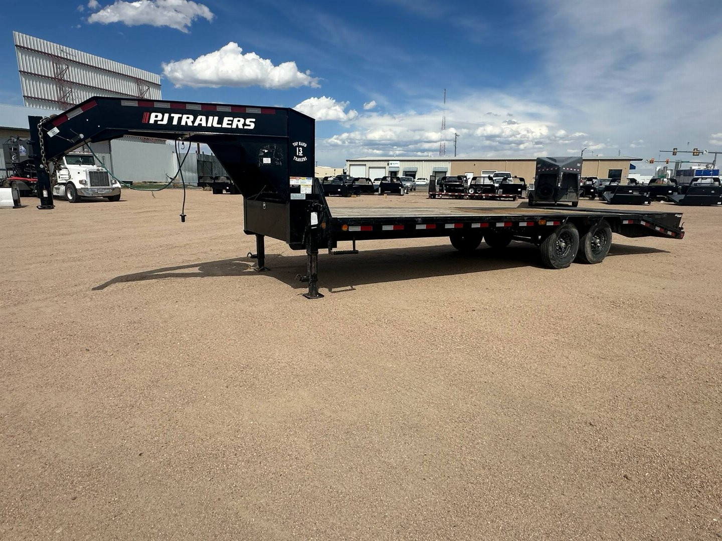 Used 2023 PJ Trailers 25' Low Pro Flat deck for sale in Fort Morgan, CO
