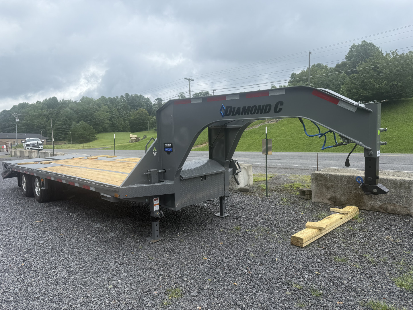 New 2025 Diamond C FMAX210 GOOSENECK TRAILERS 20+5 MAX RAMPS ALUMINUM ...