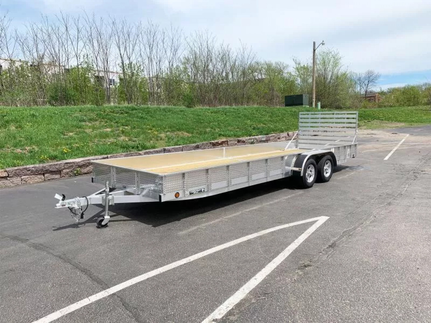 New Quality Trophy 7x24 Aluminum Utility Trailer! Full Rear Ramp with ...