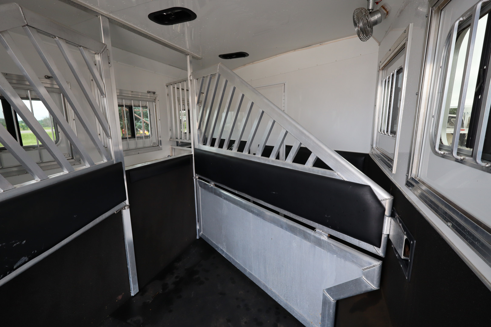 Used 2015 Bison Trailers Premier 3 Horse LQ Trailer