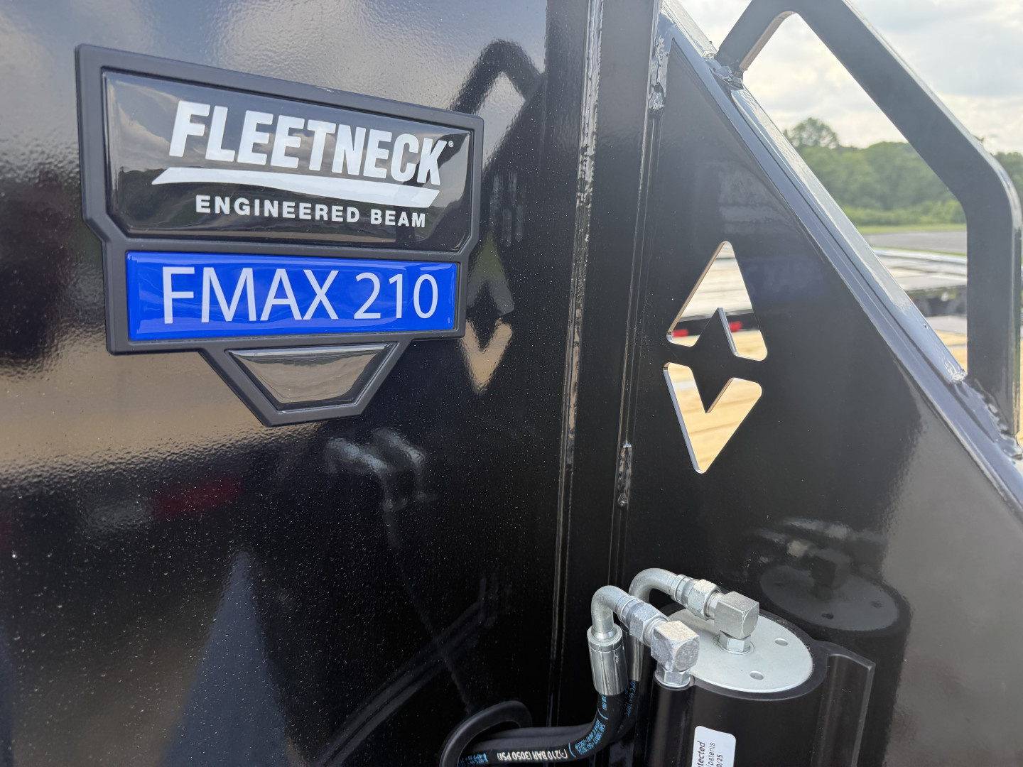 New 2025 Diamond C FMAX210 GOOSENECK TRAILER HYDRO DOVE AND JACKS 14PLT ...