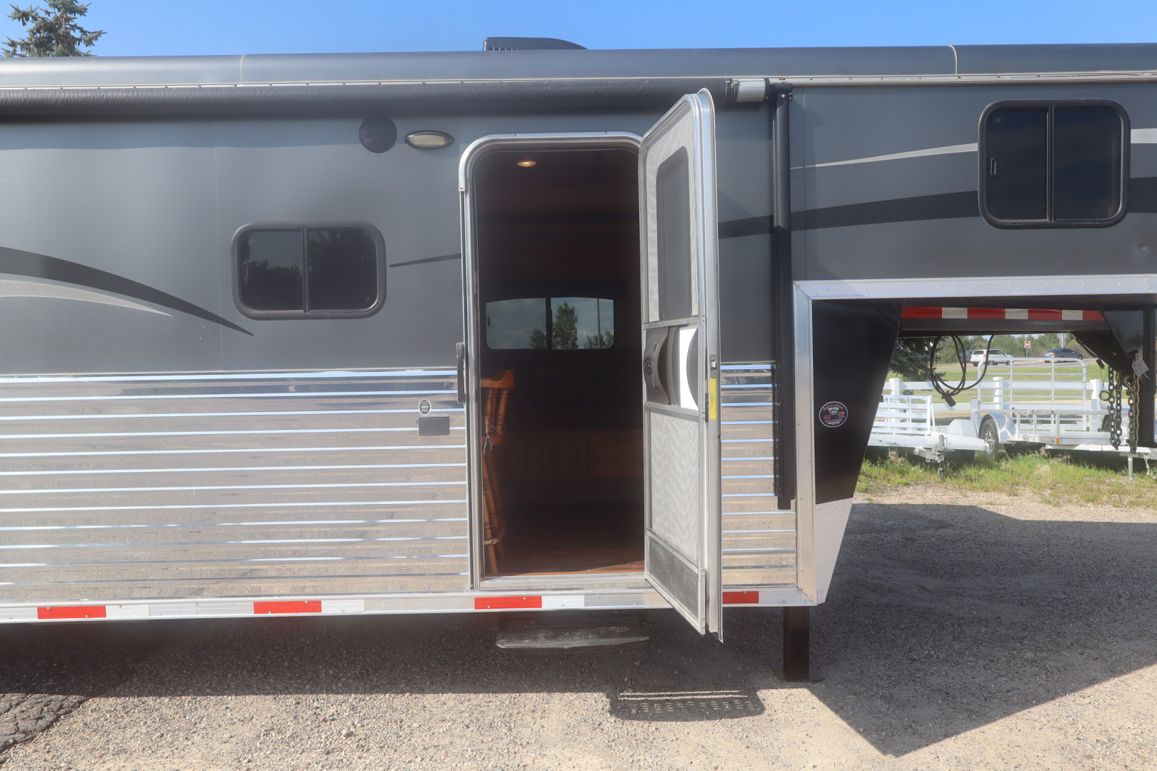 Used 2015 Bison Trailers 3 Horse LQ Trailer