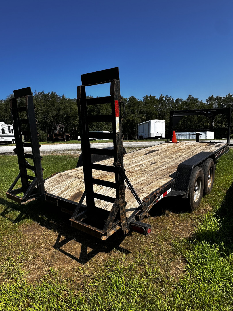 Used 2021 Quality Trailers LO PRO Gooseneck Equipment Trailer