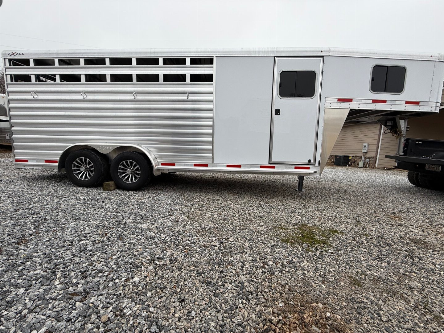New 2026 Exiss Trailers Express CXF 3 Horse Slant Ramp Load GN Horse ...