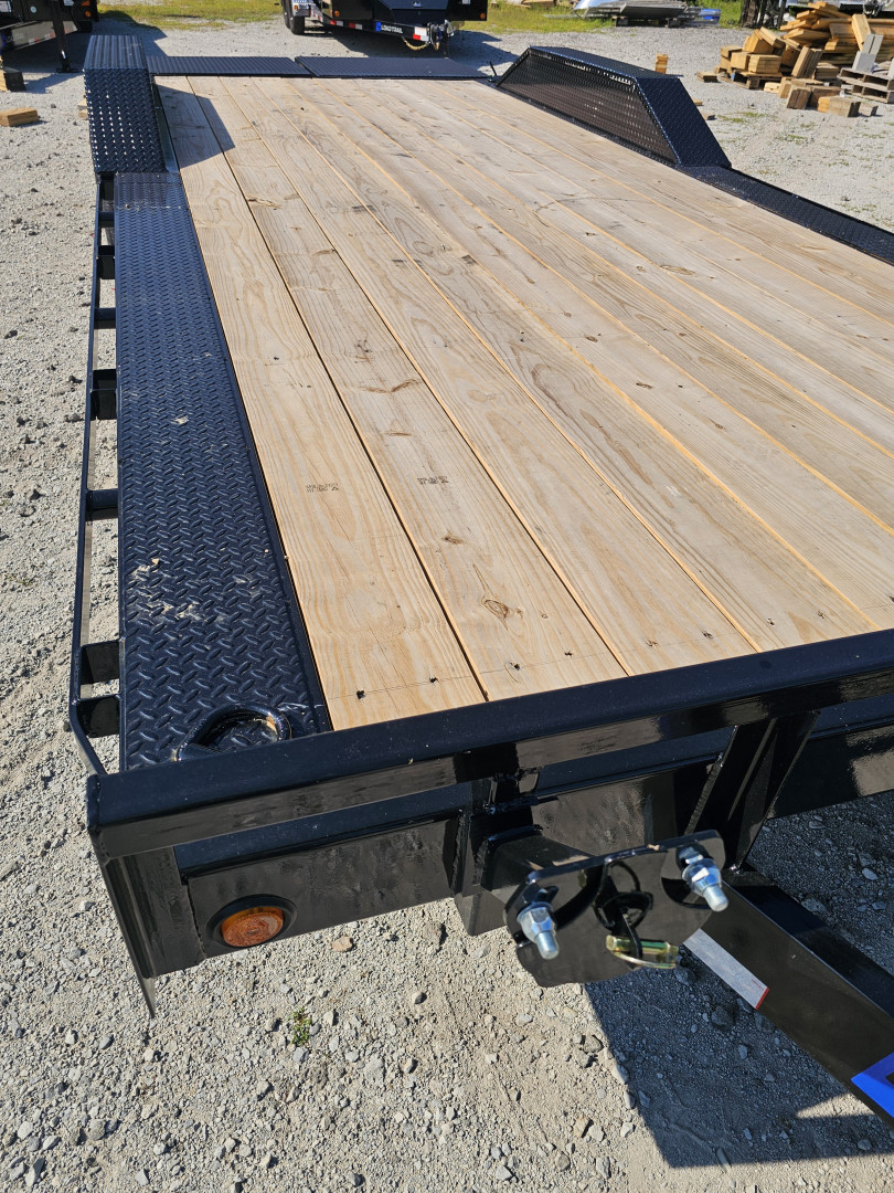 New 2025 Load Trail 102 X 22 14K CAR HAULER MAX RAMPS EQUIPMENT for ...