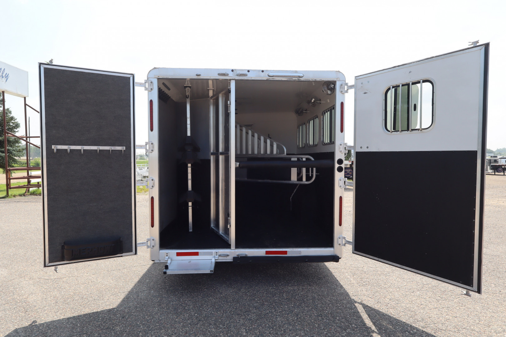 Used 2015 Merhow Trailers 3 Horse LQ Trailer for sale in
