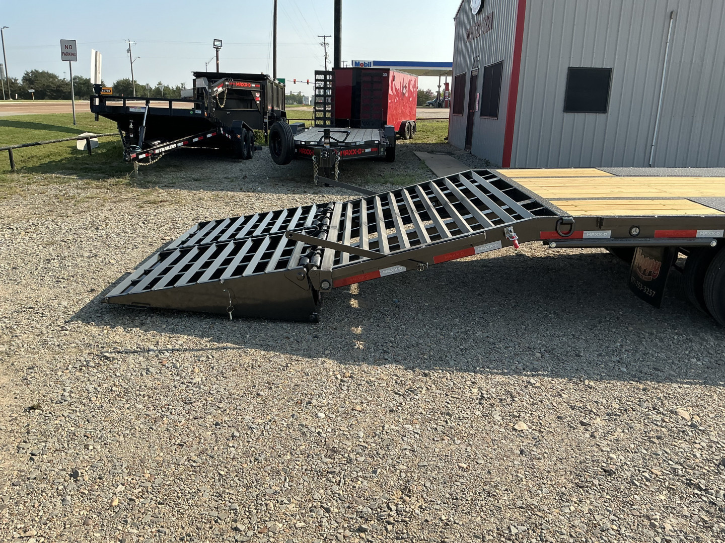 New 2026 MAXX-D 102”x40’ Engineered GN Flatbed – 40K LHX for sale in ...