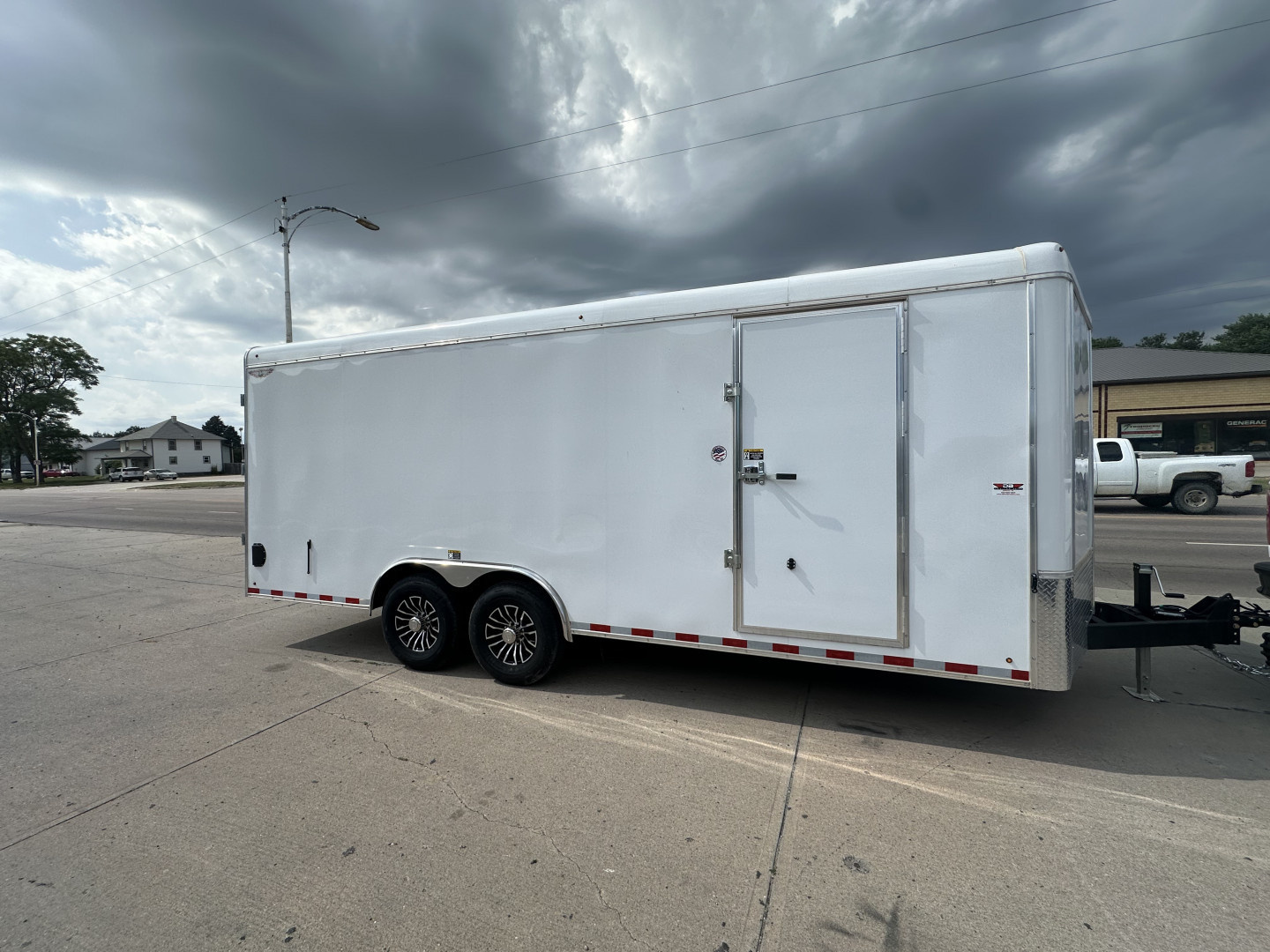 New 2025 H&H Trailers 8.5x20x84 ROUND TOP 14K BARN DOOR Cargo Trailer