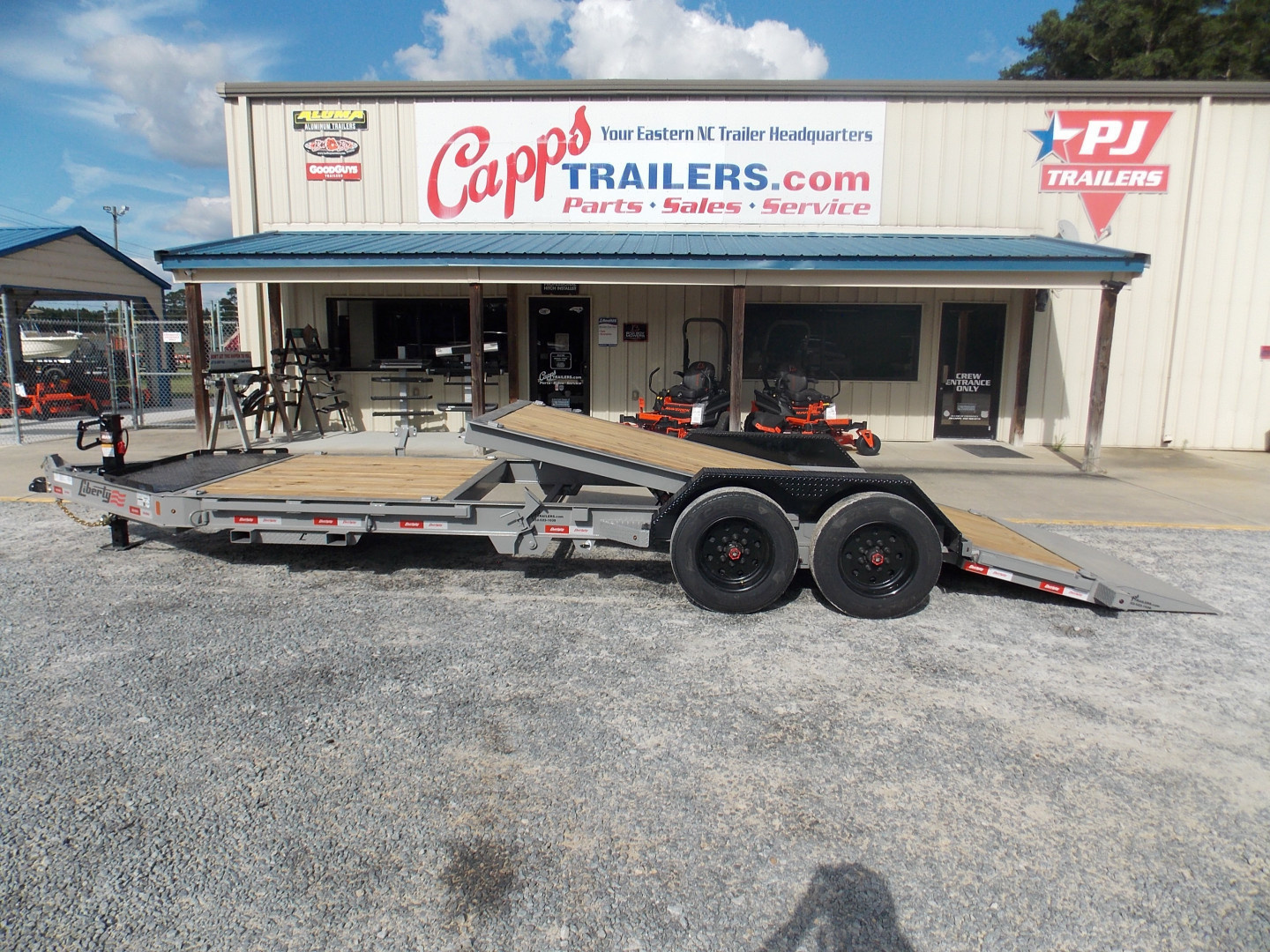 New 2025 Liberty LT16K83X22SPB8WF BO Tilt Trailer